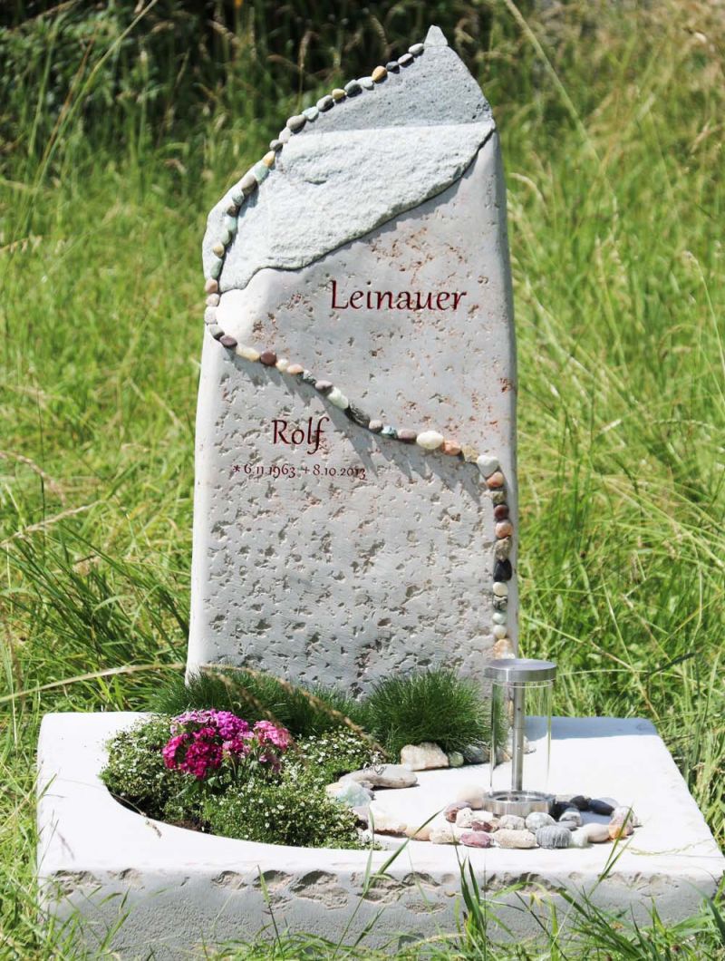Handwerkliche Grabsteine | Steinmetz Herbert Baldauf Immenstadt Allgäu