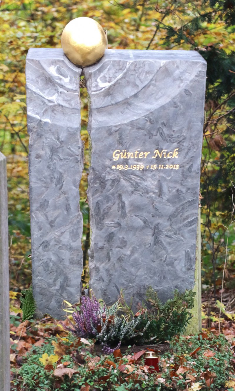 Handwerkliche Grabsteine | Steinmetz Herbert Baldauf Immenstadt Allgäu