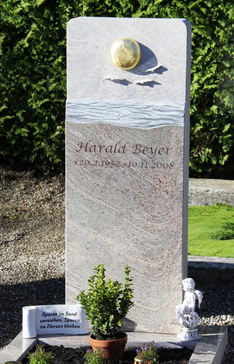 Moderne Grabsteine | Steinmetz Herbert Baldauf Immenstadt Allgäu