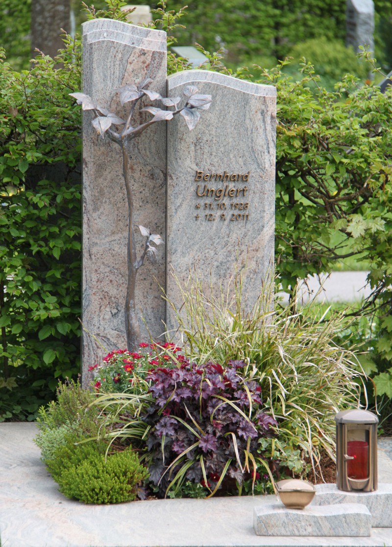 Moderne Grabsteine | Steinmetz Herbert Baldauf Immenstadt Allgäu
